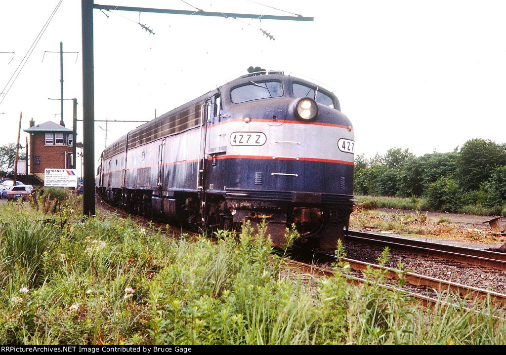 NJT 4272